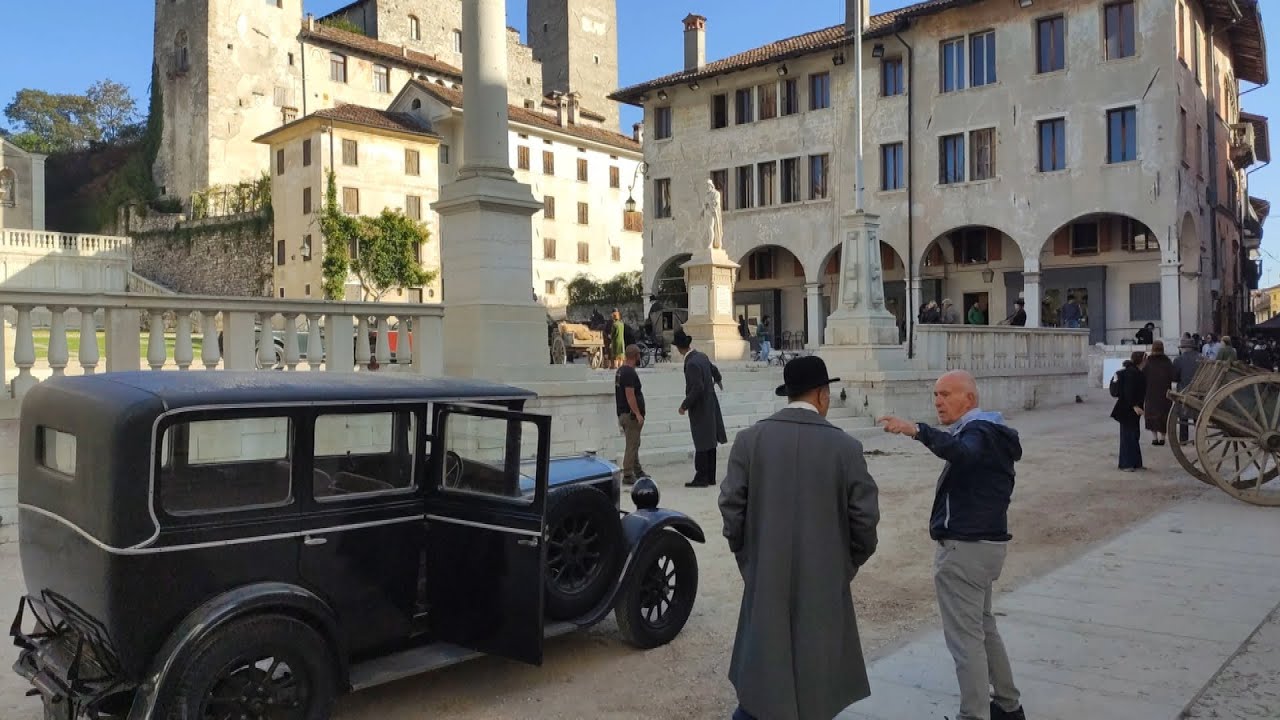 Set a cielo aperto per il centro strico di Feltre, tuffo indietro nel ... Set a cielo aperto per il centro strico di Feltre, tuffo indietro nel ...